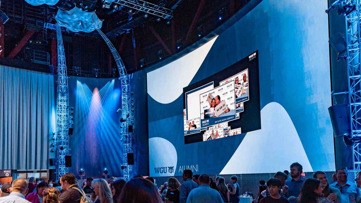 Photo Booth for Corporate Events: 5 Approaches to Stand Out